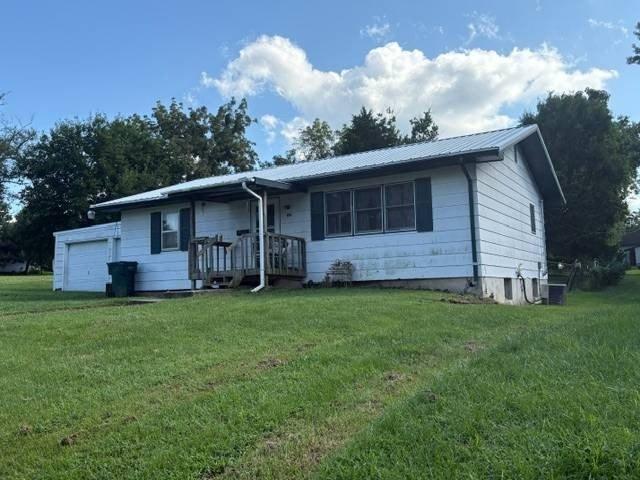 305 W Walker St, Marceline, MO 64658