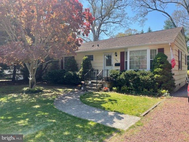 305 W Edgewood Ave, Linwood, NJ 08221