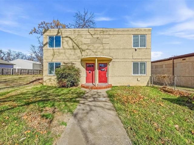 305 W Morton St, Denison, TX 75020 | MLS #21211 | Compass