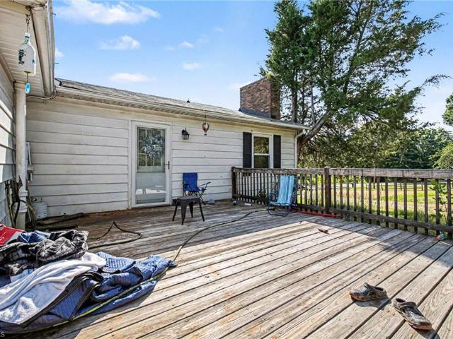 305 Walkertown Guthrie Road