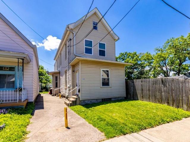 305 Walnut St, Elmwood Place, OH 45216