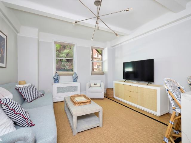 305 West 86th Street, New York, NY