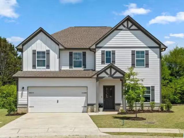 305 UNION STATION DR, CALERA, AL 35040 Single Family Residence.