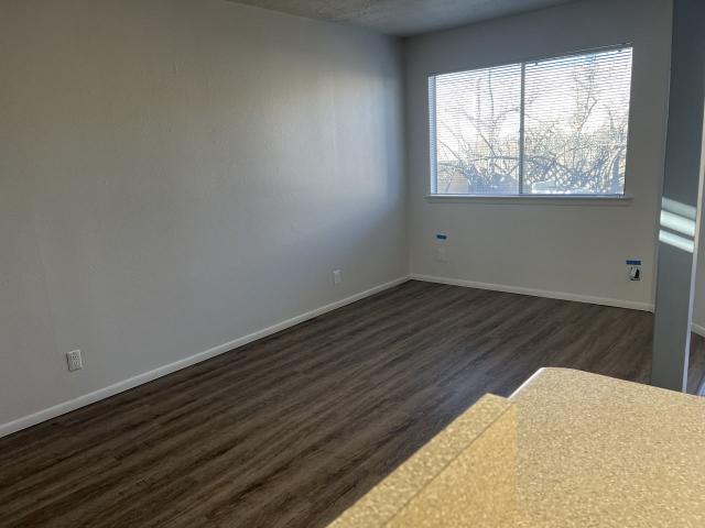 305 Valencia Dr Se 2 Bedroom Apartment for Rent at 305 Valencia Dr Se, Albuquerque, NM 87108 South San Pedro