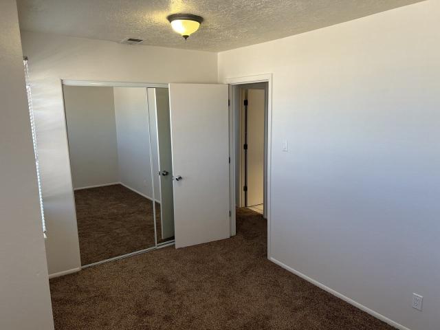 305 Valencia Dr Se 2 Bedroom Apartment for Rent at 305 Valencia Dr Se, Albuquerque, NM 87108 South San Pedro