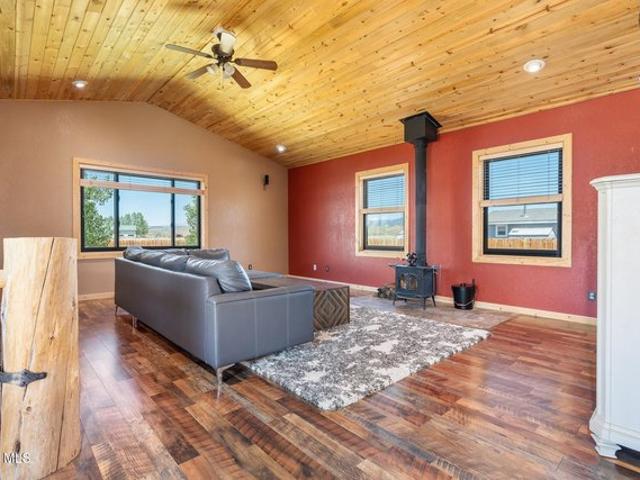 305 Vista Ave, Granby, CO 80446