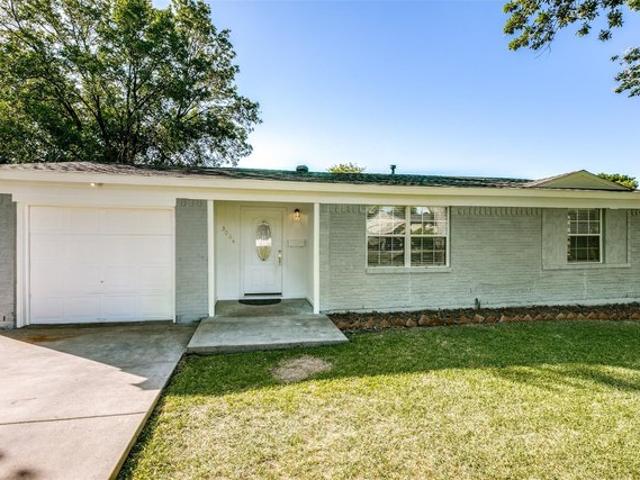 3064 Albany Dr, Mesquite, TX 75150