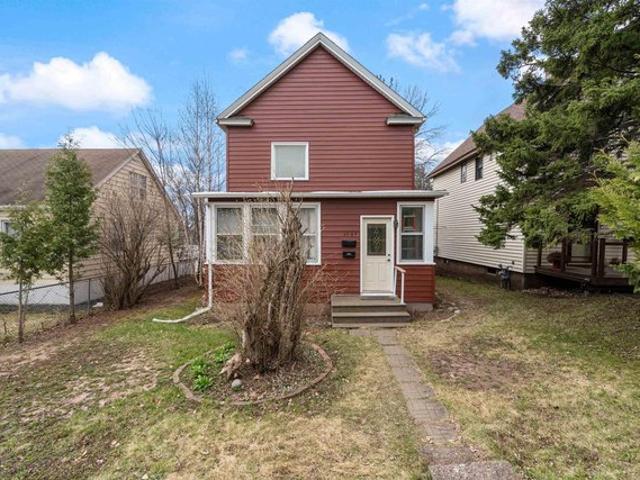 3064 Devonshire St, Duluth, MN 55806