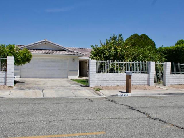 30650 Avenida Del Yermo