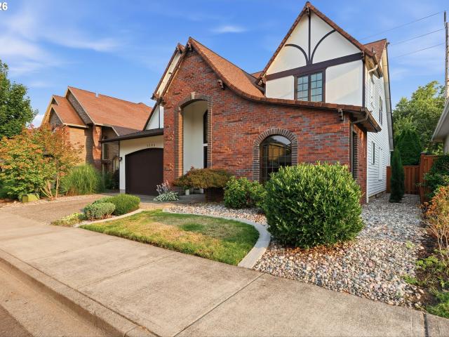3065 n holladay dr