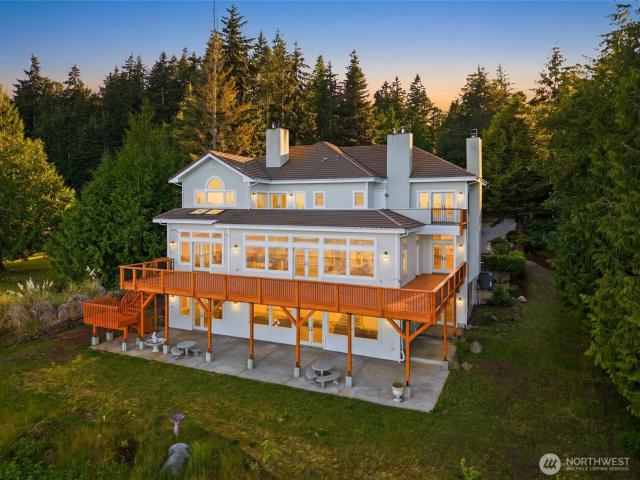 3065 Oak Bay Road