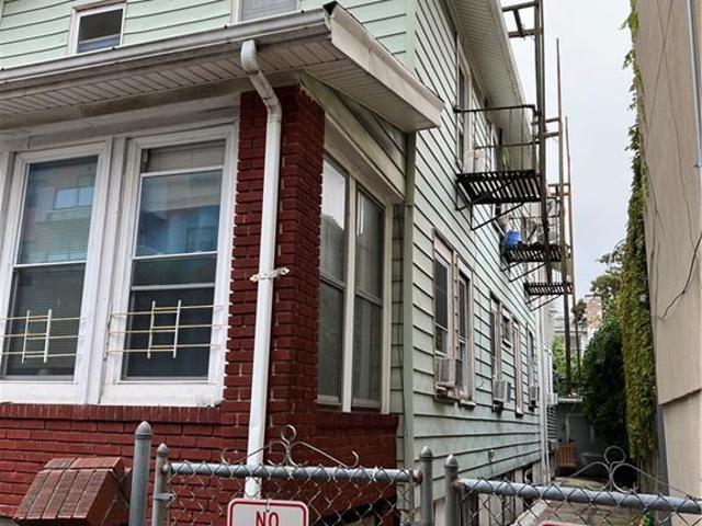 3065 Brighton 4th Street