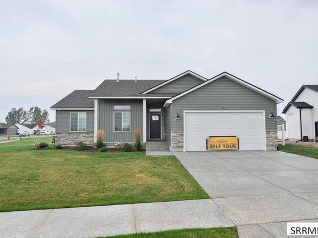 3065 Desert Sky Dr, Ammon, ID 83406