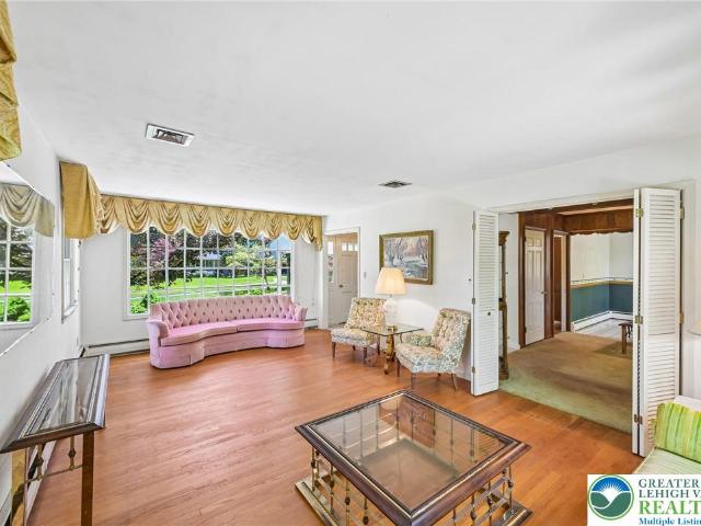 3065 Livingston Street