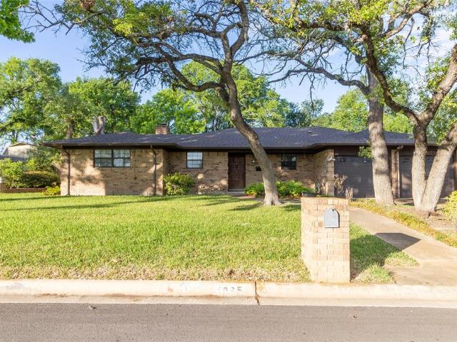 3065 Summit Drive