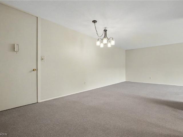 3066 Kent Road 301
