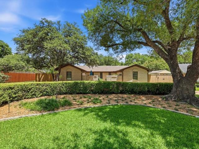3066 Ponder Pl, Dallas, TX 75229