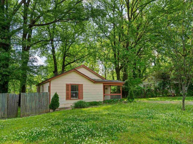 3066 redbud rd