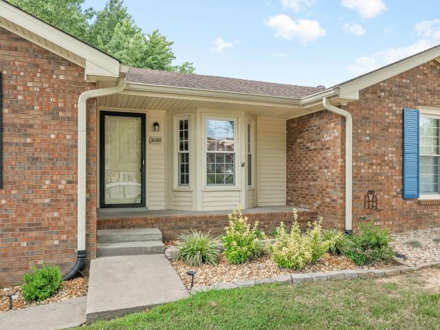 3066 Woody Ln