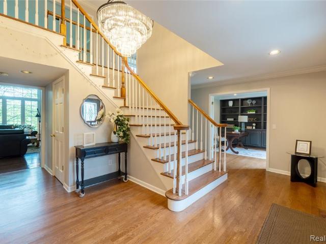3066 Woodcreek Way
