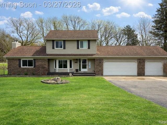 3067 Covey Hl, Oxford Vlg, MI 48371