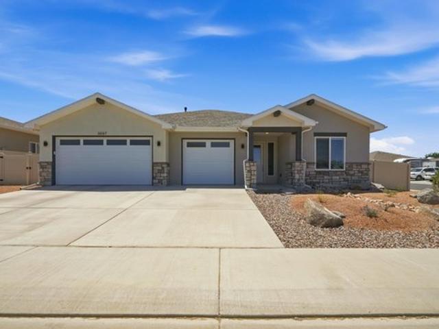 3067 Thunder Cloud Dr, Grand Junction, CO 81504