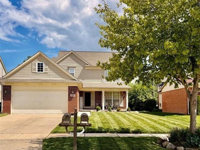 30680 Nelson Cir, Westland, MI 48186