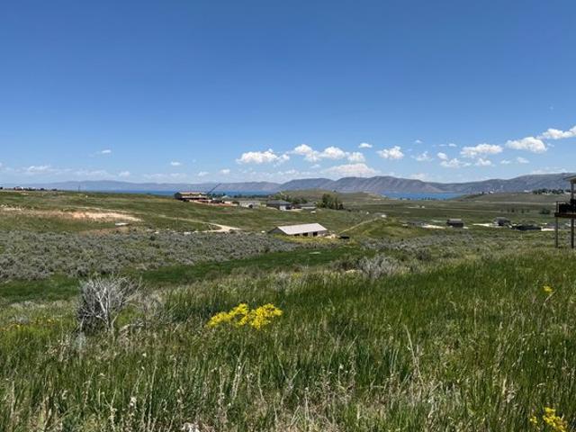 3068 S Golf Course Dr Unit 9, Garden City, UT 84028