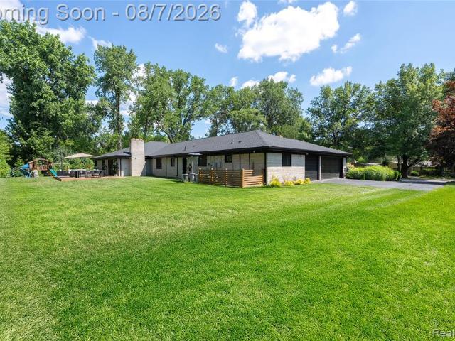30695 Bruce Lane