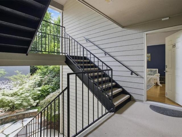 3069 Chastain Park Court NE