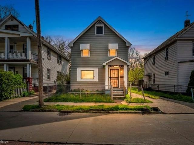 3069 E 67th St, Cleveland, OH 44127
