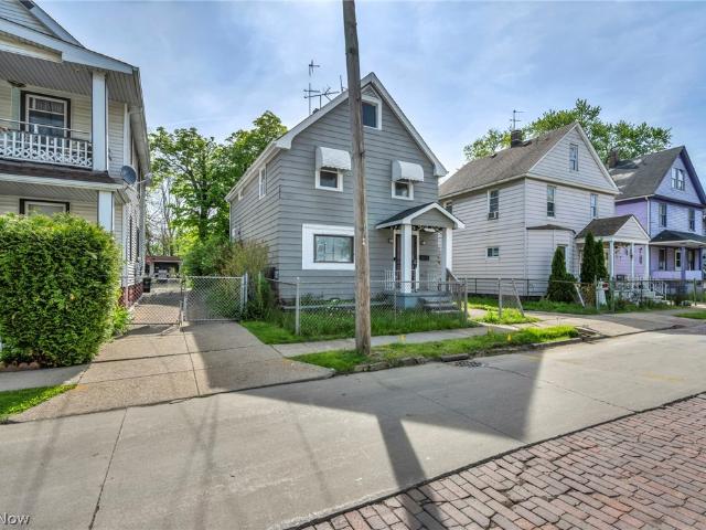3069 E 67th Street