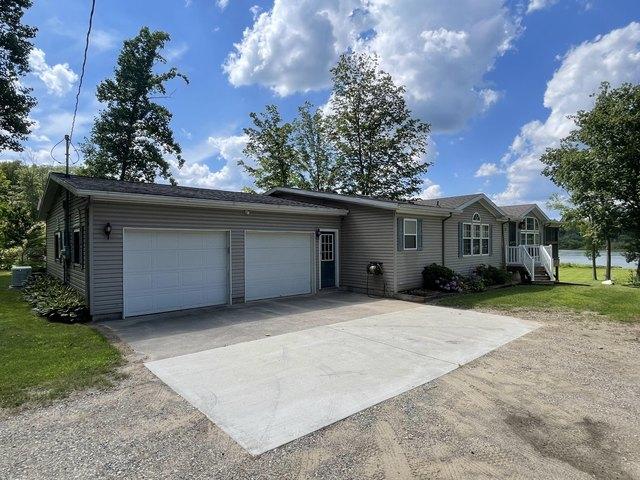 3069 Perch Dr, Allegan, MI 49010