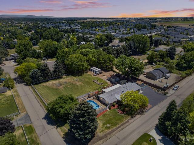 3060 Model Farm Dr
