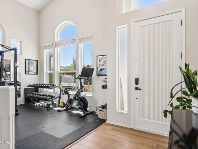 3060 n ridgecrest # 140