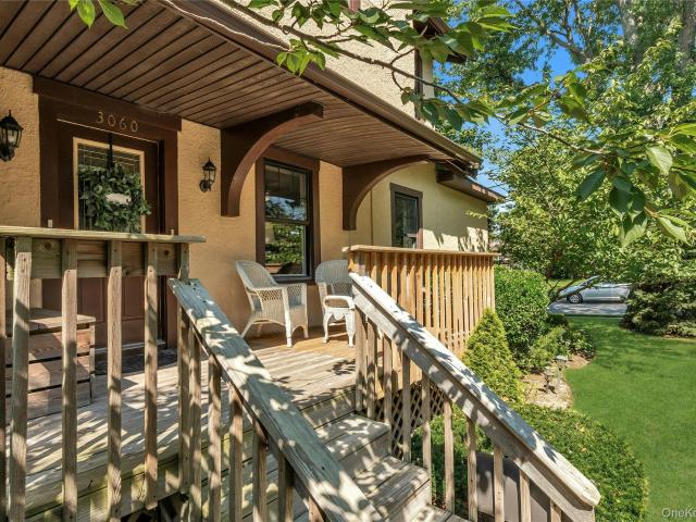 3060 Eastern Parkway