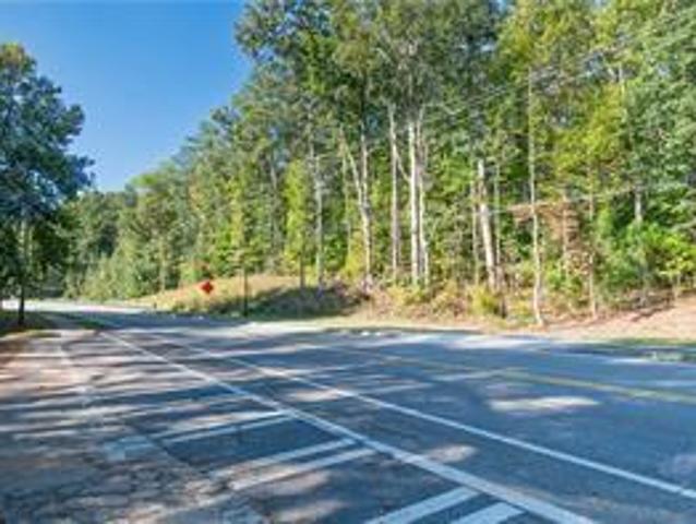 3060 Holly Springs Pkwy, Canton, GA 30115 | MLS #7545 | Compass