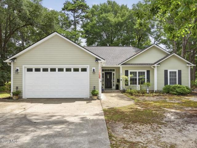 3060 Purple Finch Ln SW, Supply, NC 28462