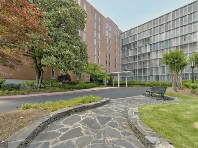 3060 Pharr Court North NW Apt 822, Atlanta, GA 30305