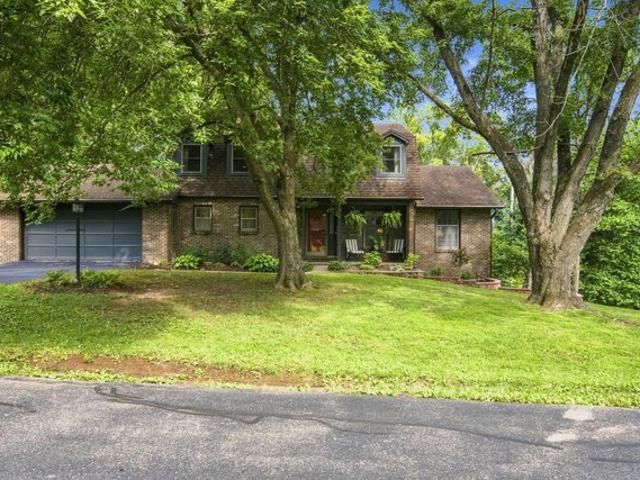 3060 S Maple Bluff Dr, Columbia, MO 65203