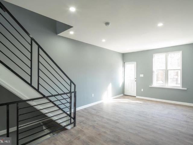 3060 Salmon Street