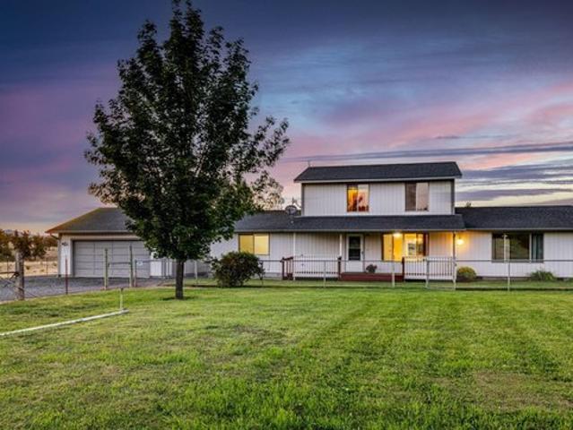 3061 NE Barnes Butte Rd, Prineville, OR 97754