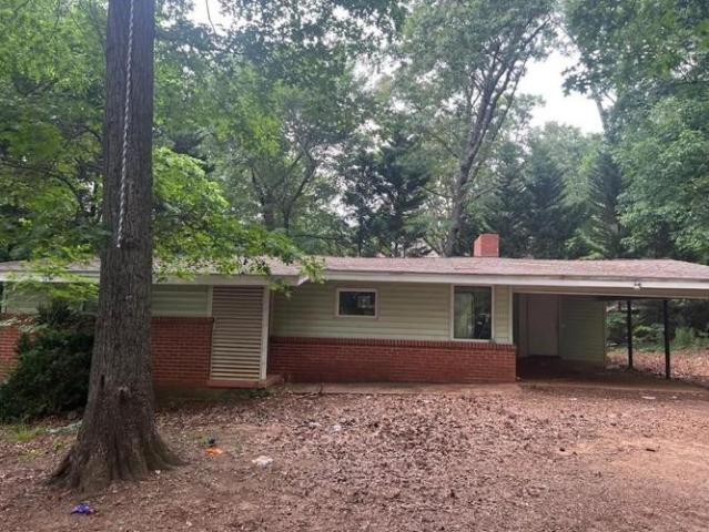 3061 S Sweetwater Rd, Lithia Springs, GA 30122