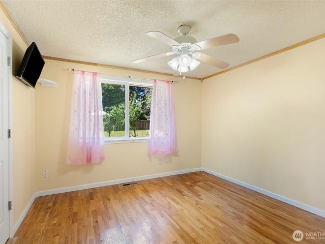 30621 8th Pl S, Federal Way, WA 98003 | MLS #2539