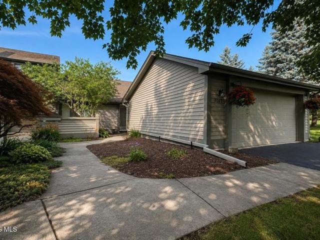 3062 Pleasant Hill Rd, Maumee, OH 43537