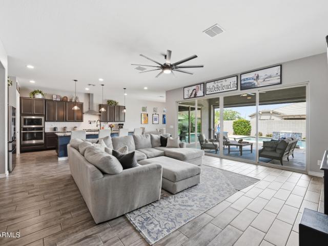 3062 W Ashurst Drive