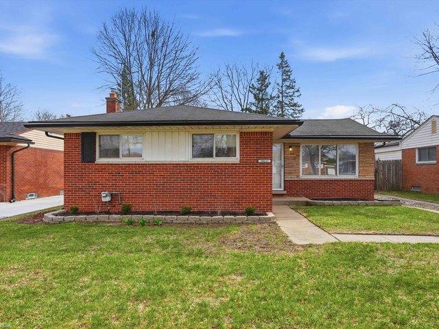 30632 Hayes Rd, Roseville, MI 48066