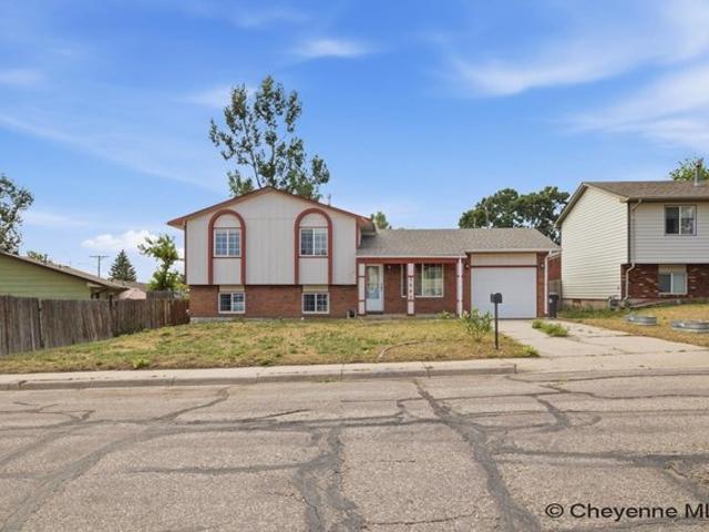 3063 Grier Blvd, Cheyenne, WY 82001