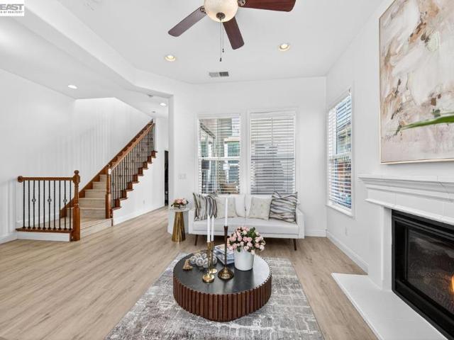 3063 Ridgefield Ct