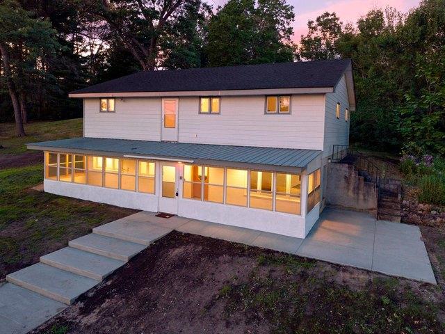 3063 th Ave NW, Cambridge, MN 55008